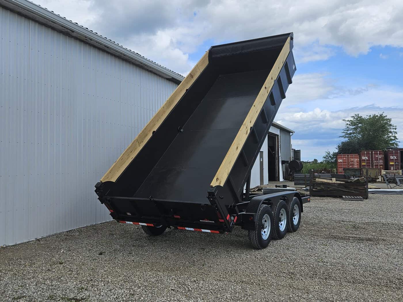 TRI AXLE DUMP DT.21KTR | Canada Trailers
